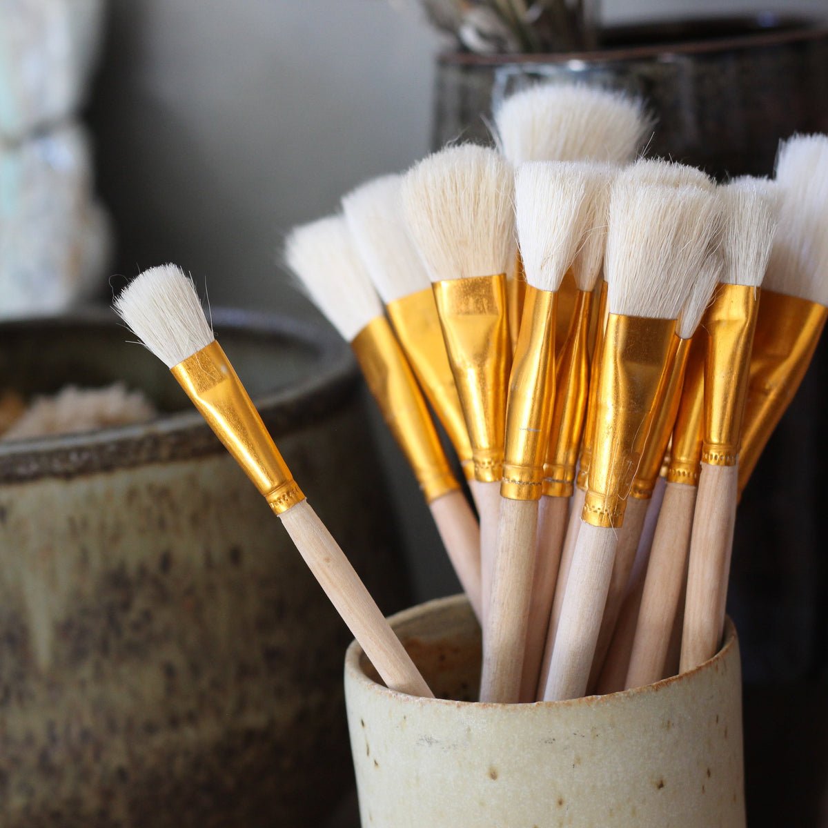 Small Mop Goat Hair Brush-Cypress/Los Angeles – The Pottery Studio